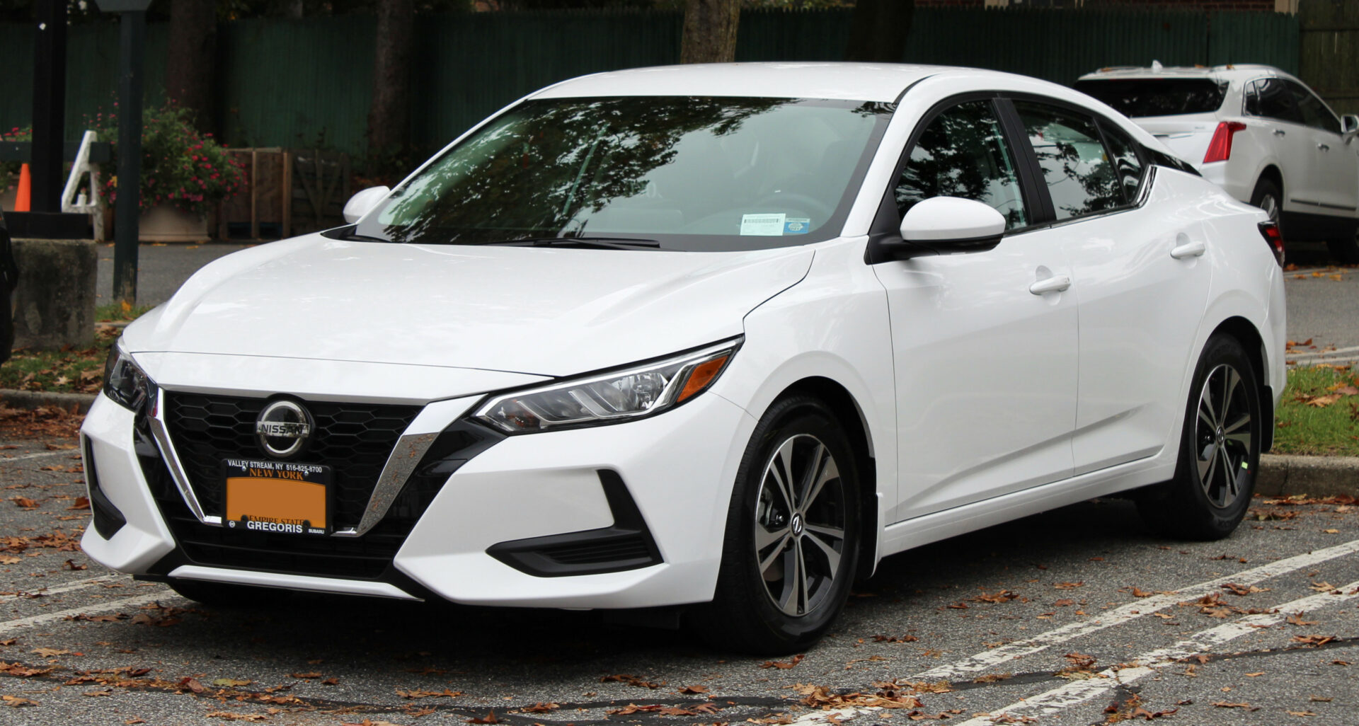 The Compact and Stylish Nissan Sentra - Everything Cars