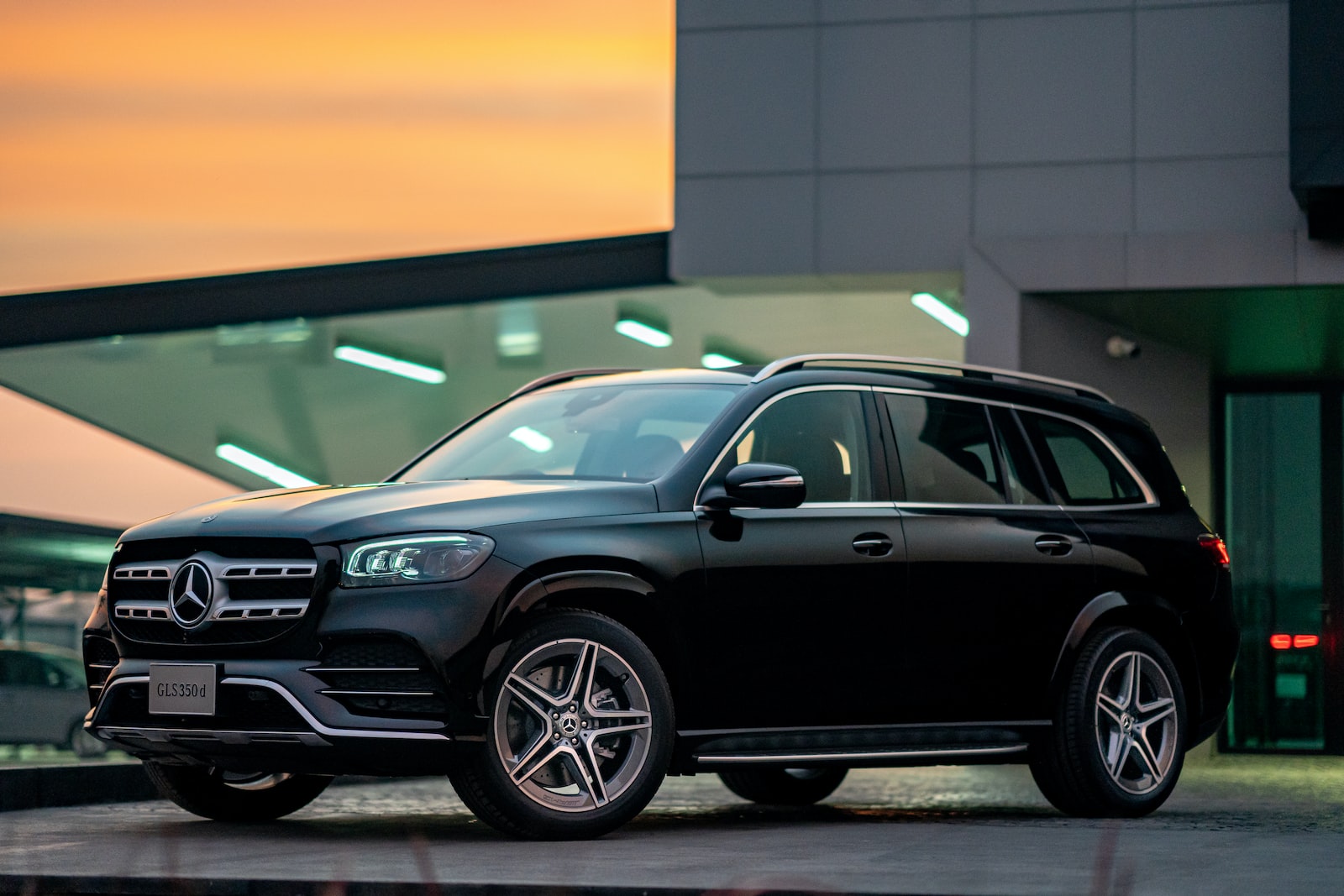 The Mercedes-Benz GLS: A Full-Size SUV with a High-End Feel ...